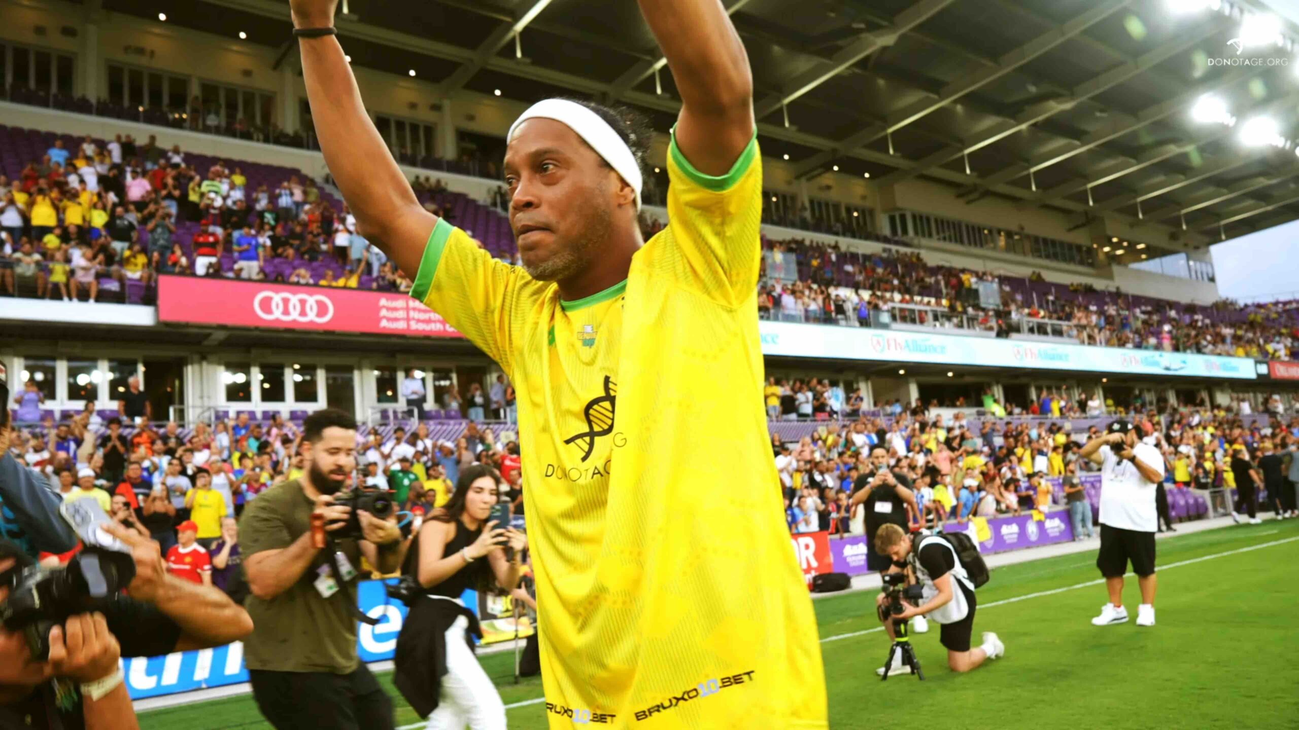 RONALDINHO, R9, VINI JR… THE BEAUTIFUL GAME